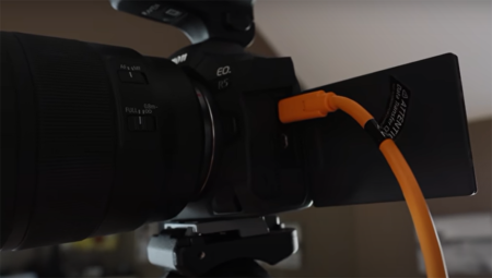 What is a Hot Shoe On a Camera? - FotoProfy