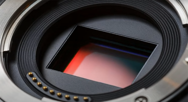 How to Tell if a Camera Sensor is Damaged? - FotoProfy