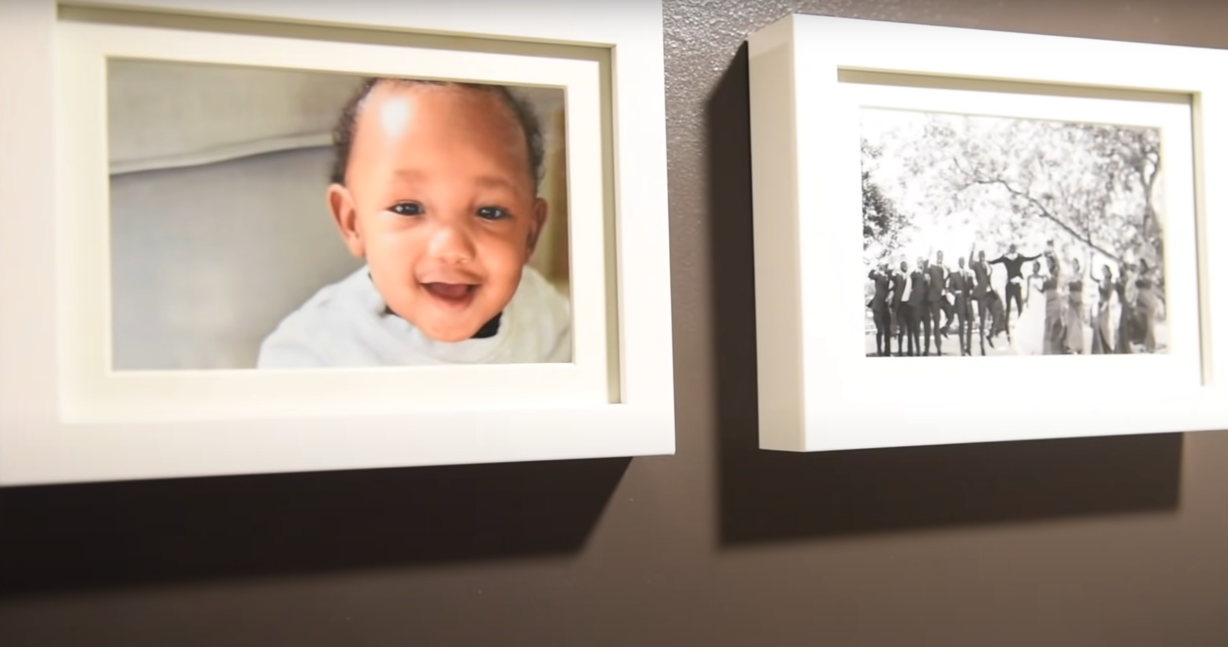 How to Arrange 3 Photo Frames on a Wall? - FotoProfy