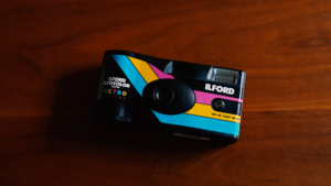 How Many Pictures Does a Disposable Camera Take? - FotoProfy