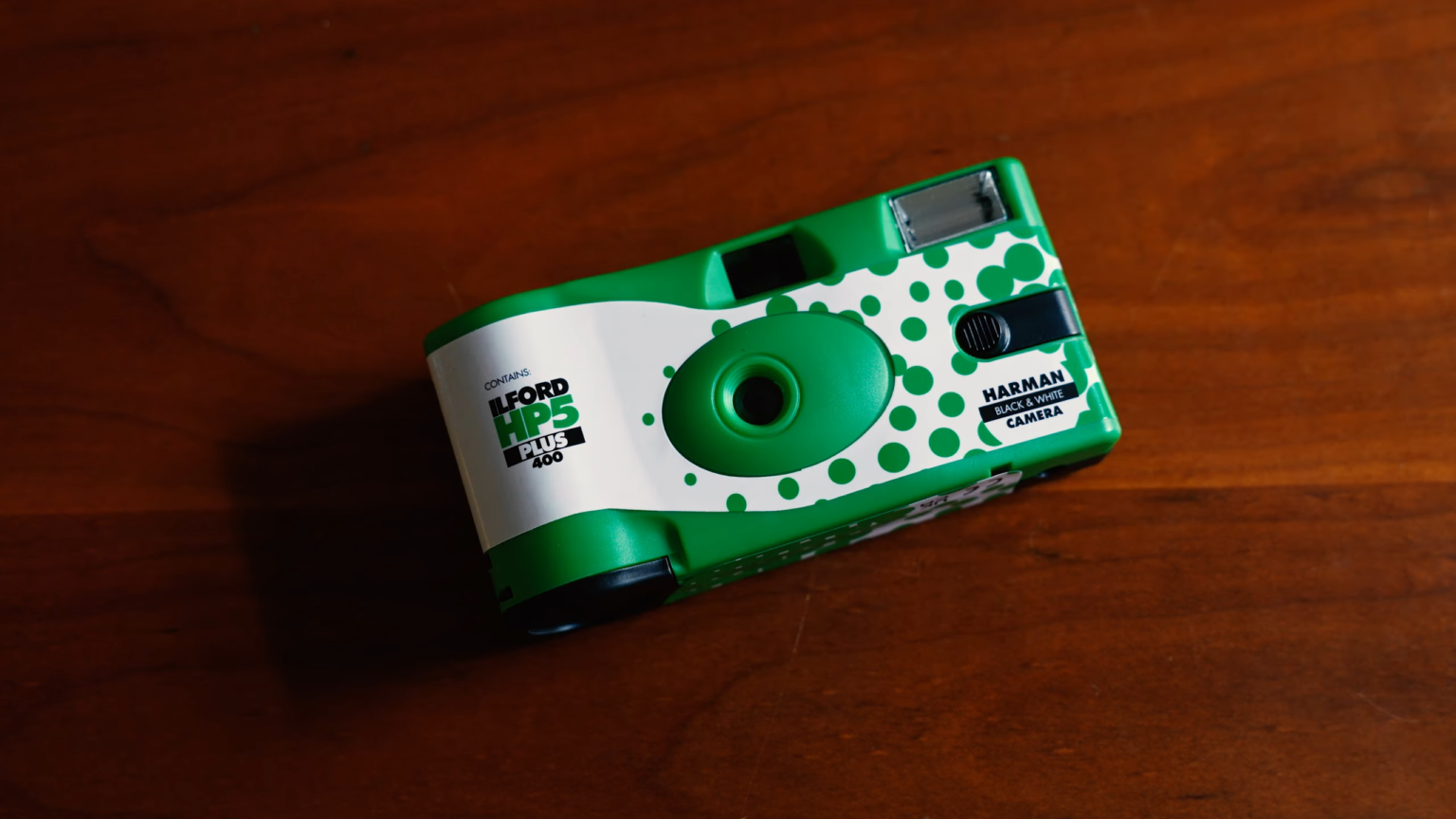 How Many Pictures Does a Disposable Camera Take? - FotoProfy