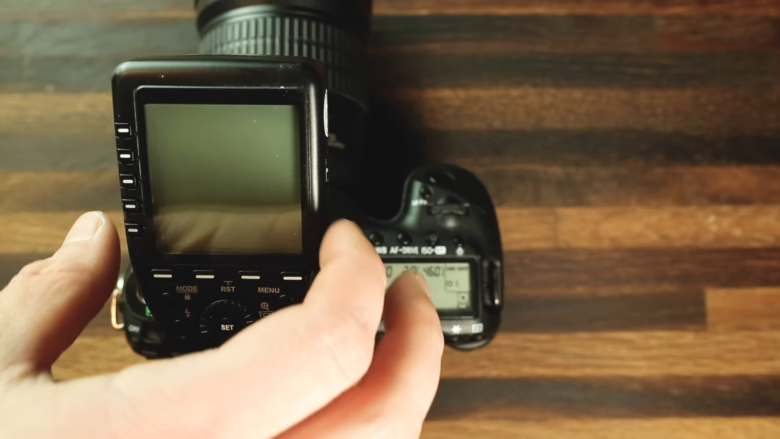 How to Connect Godox Flash With Trigger? - FotoProfy